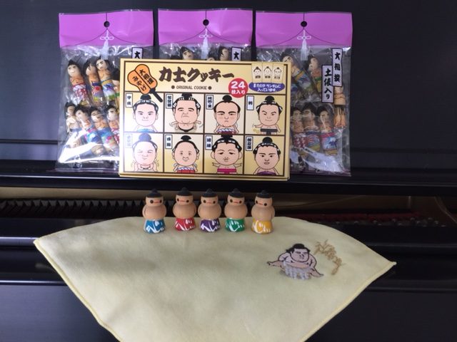 2018 April Sumo friend brought back souveniors (Omiyage) from Sumo ...